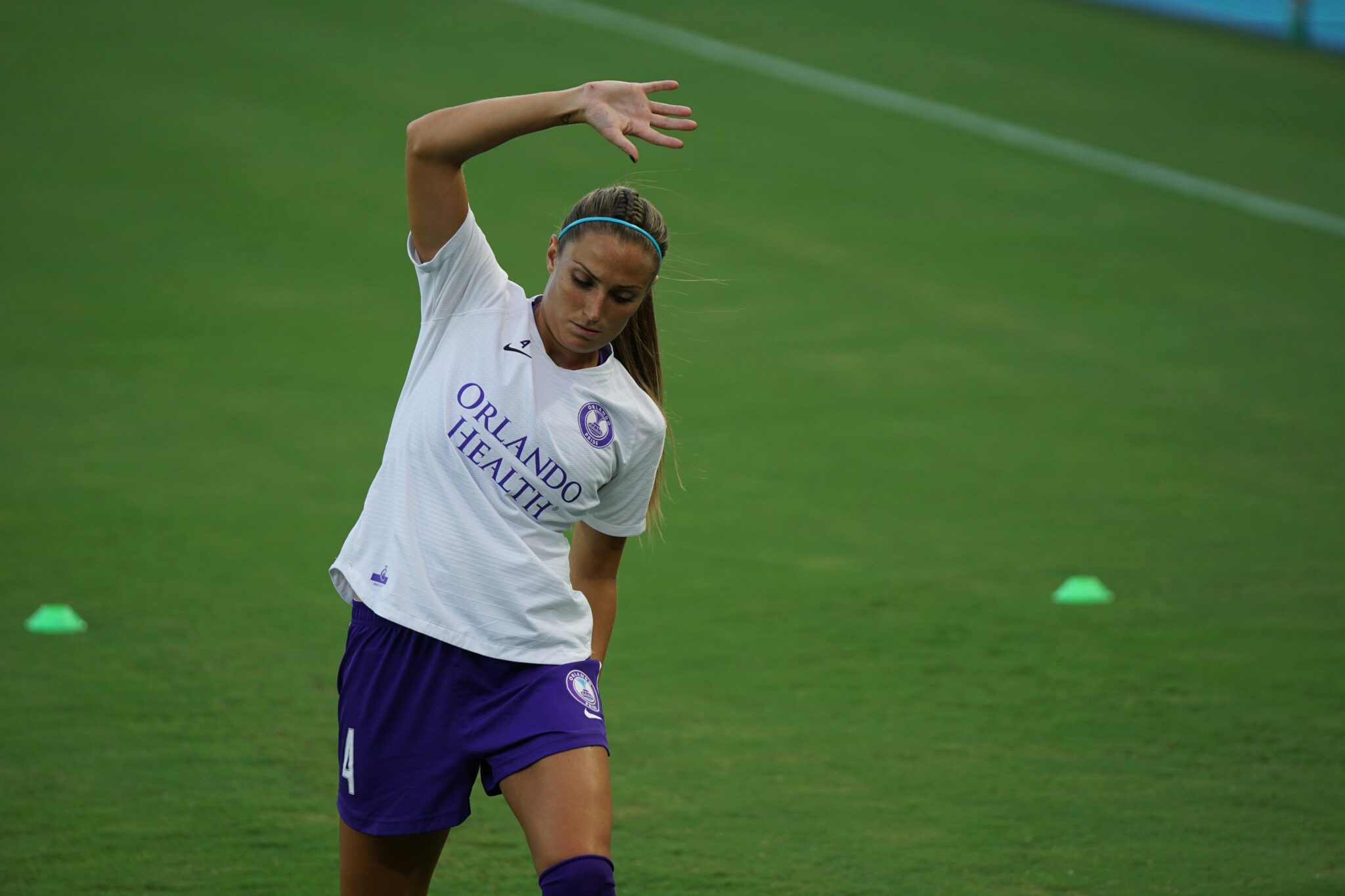24 Best Flexibility and Mobility Exercises for Female Soccer Players ...