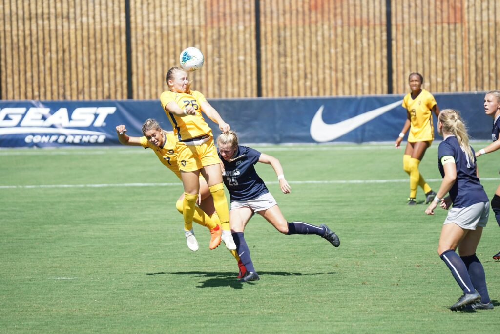 Mastering the Art of Soccer Headers in Women's Football - Pitch Pearls